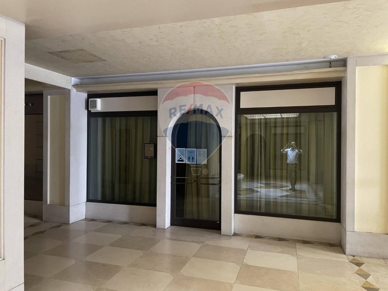 Negozio in vendita a Belluno