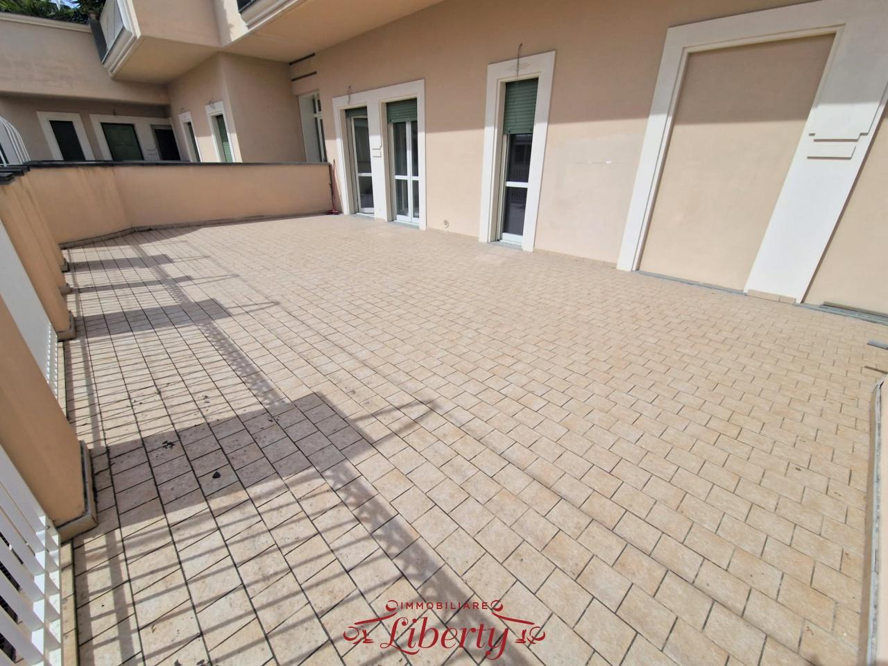Appartamento in vendita a Viareggio