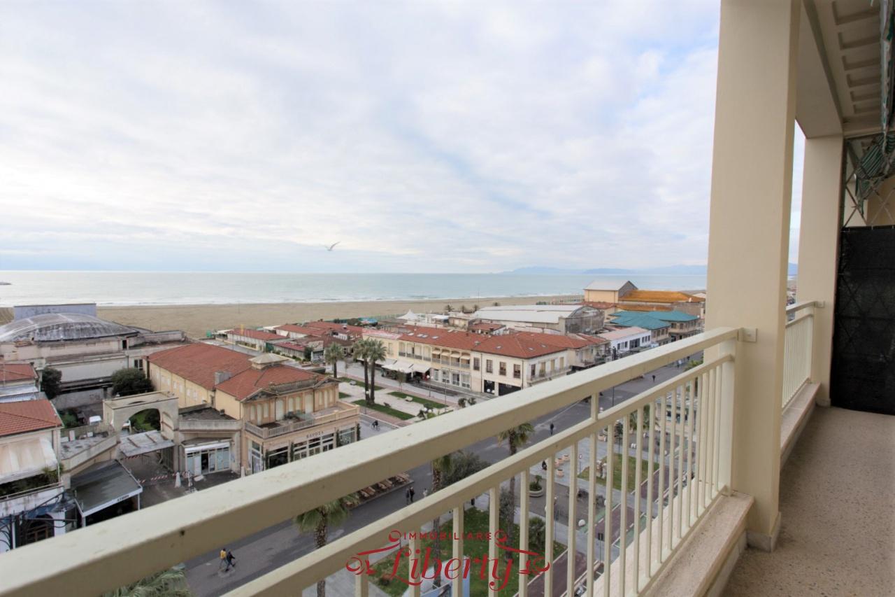 Appartamento in vendita a Viareggio