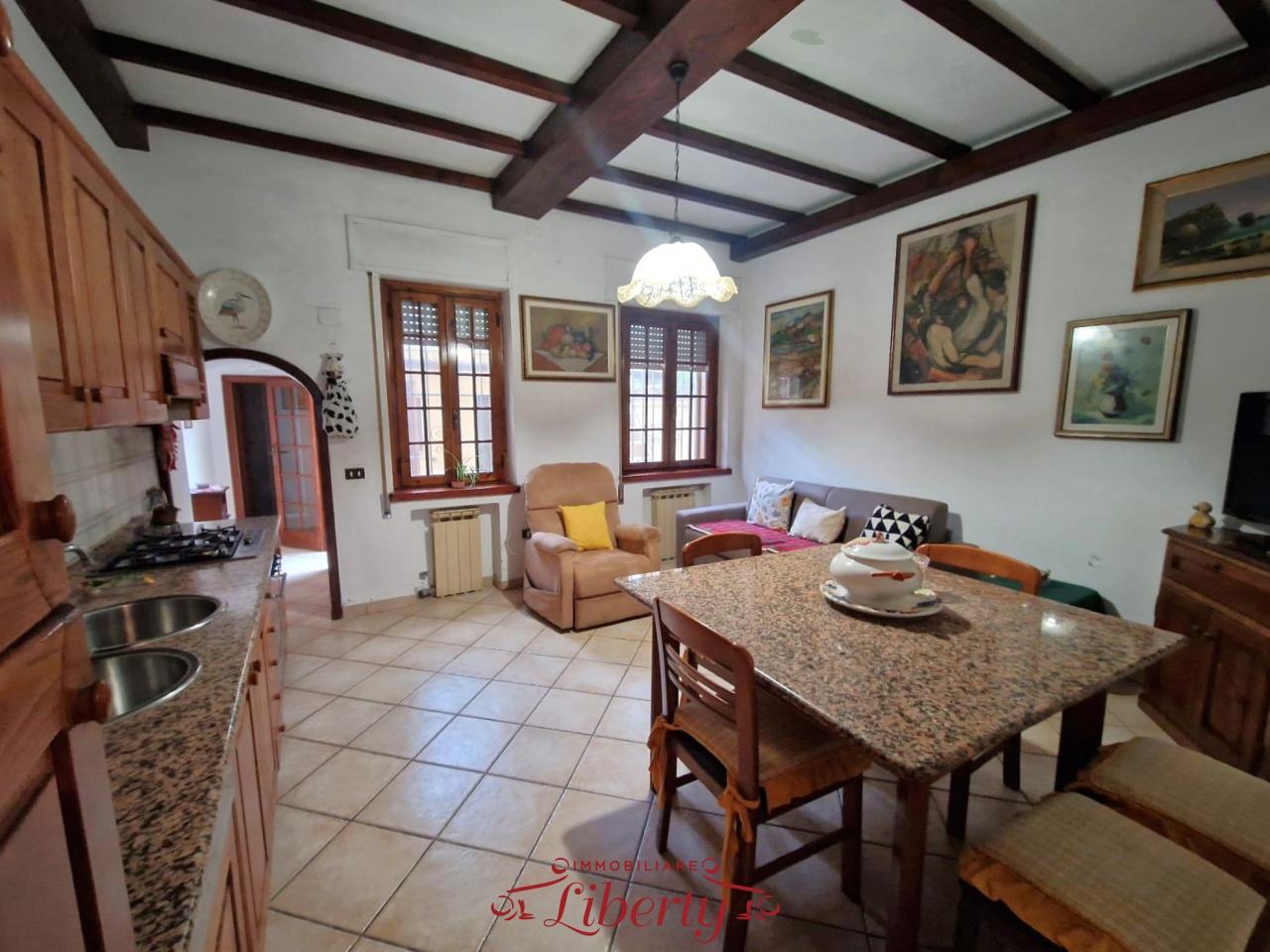 Casa indipendente in vendita a Viareggio
