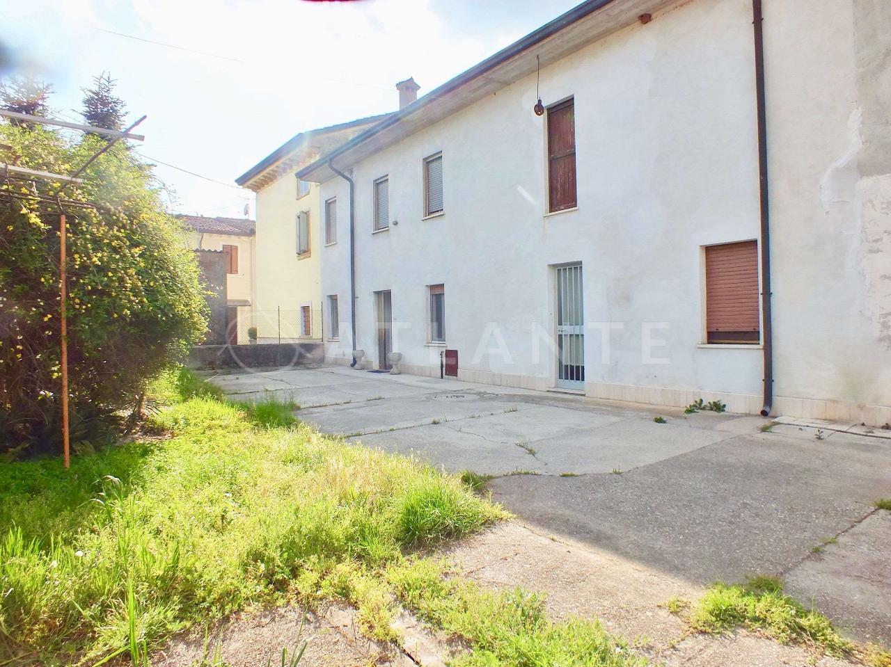 Casa indipendente in vendita a Roverbella
