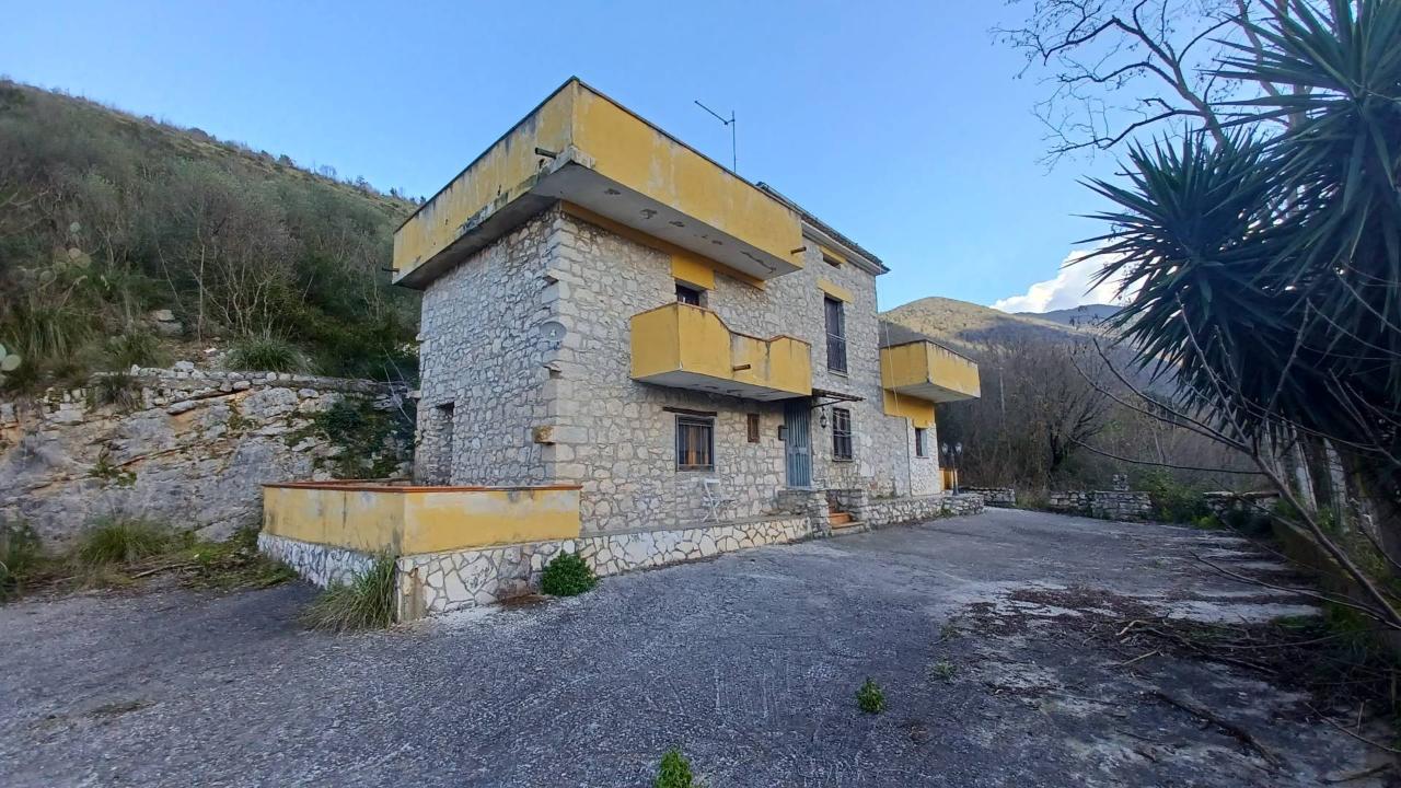 Casa indipendente in vendita a Amaseno