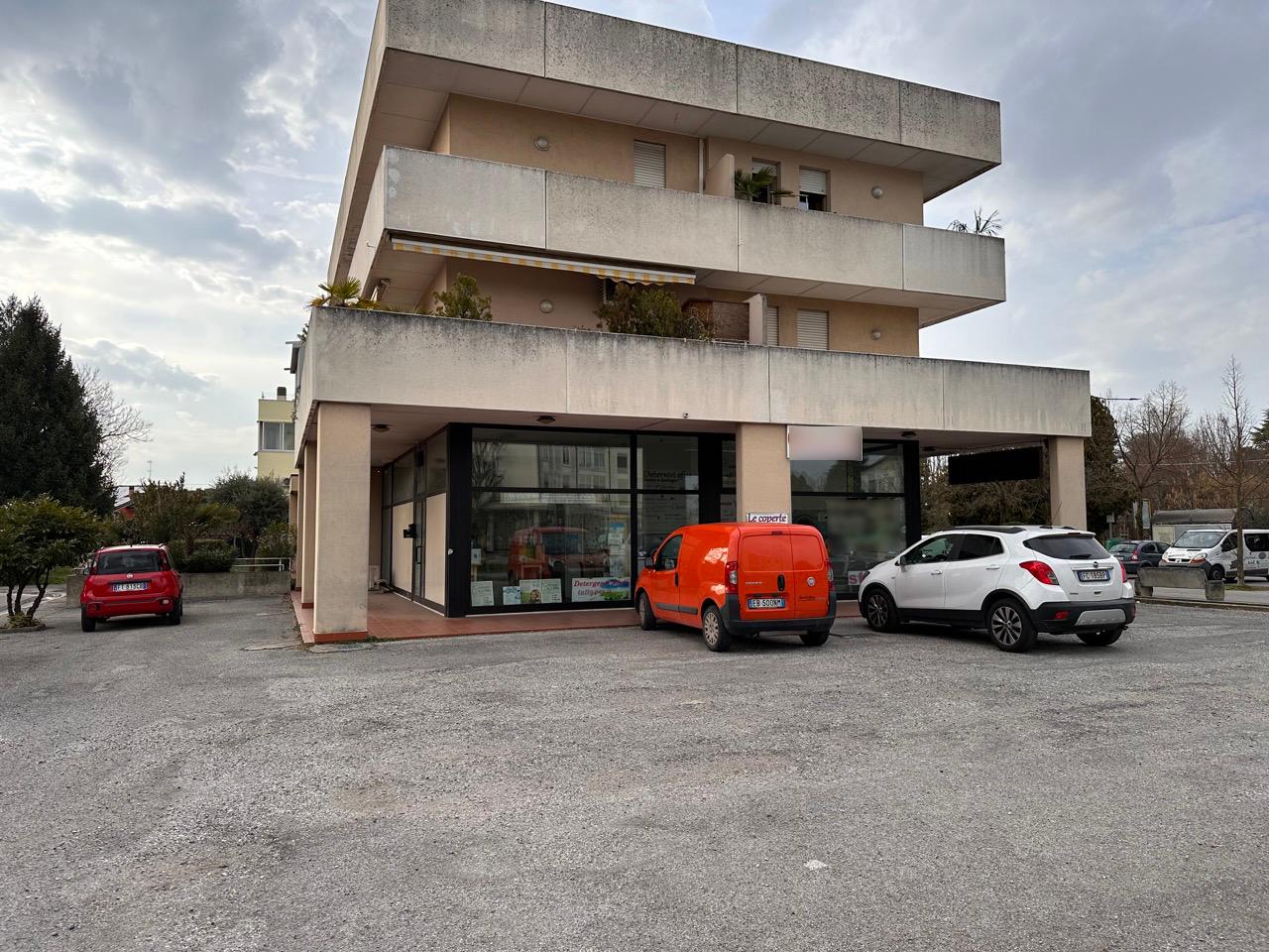 Negozio in vendita a Abano Terme