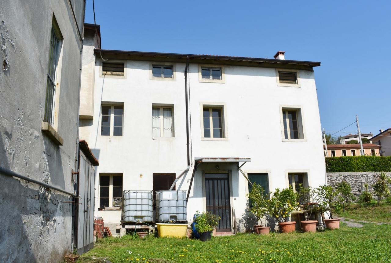 Casa indipendente in vendita a Montorso Vicentino