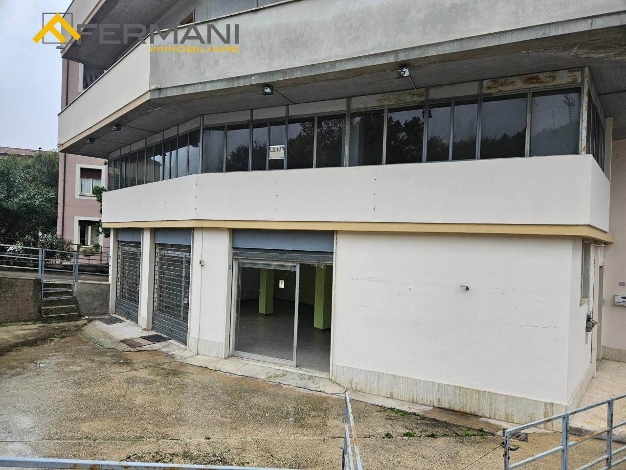 Negozio in affitto a Ascoli Piceno