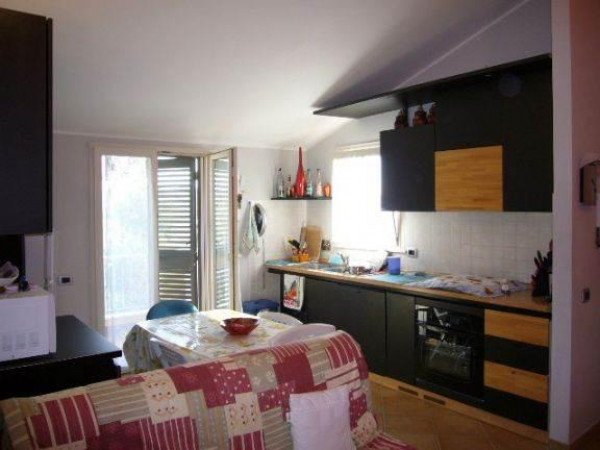 Appartamento in vendita a Castellina Marittima