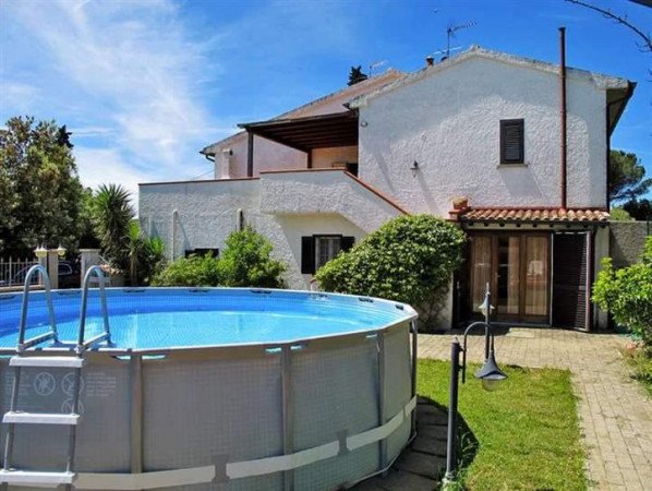 Appartamento in vendita a Castellina Marittima