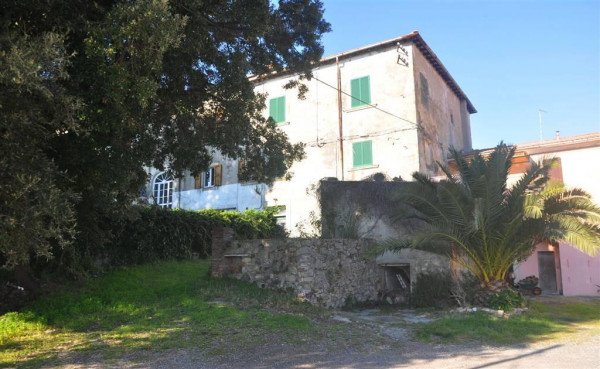 Appartamento in vendita a Castellina Marittima