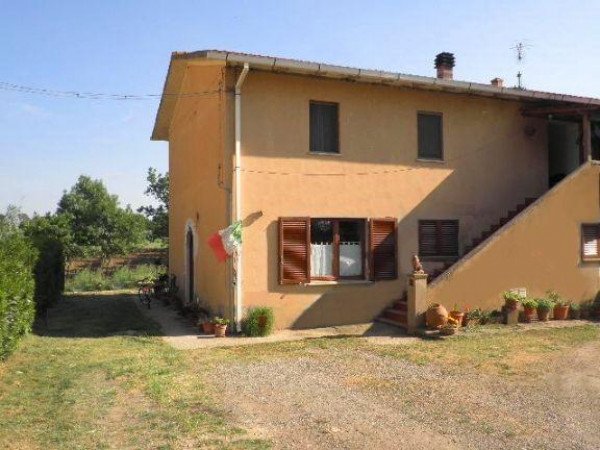 Appartamento in vendita a Castellina Marittima