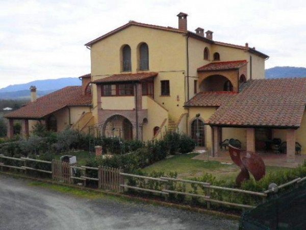 Appartamento in vendita a Montecatini Val Di Cecina