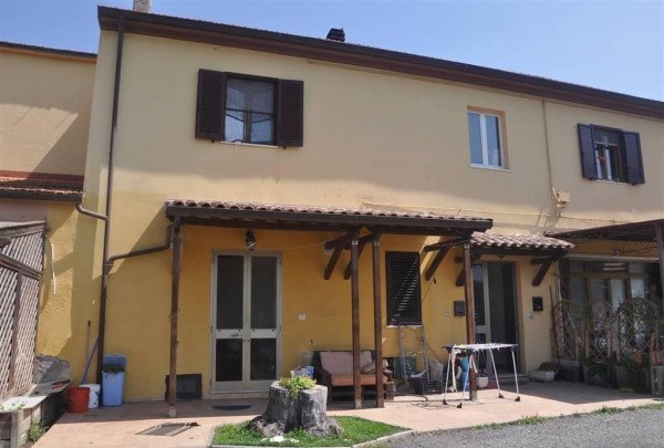 Appartamento in vendita a Castellina Marittima