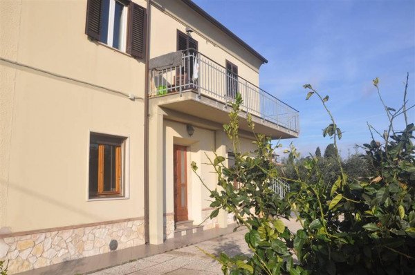 Appartamento in vendita a Rosignano Marittimo