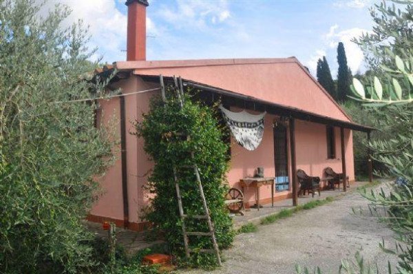 Rustico in vendita a Collesalvetti