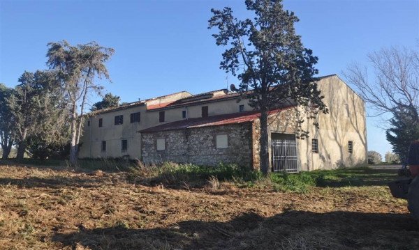 Rustico in vendita a Rosignano Marittimo