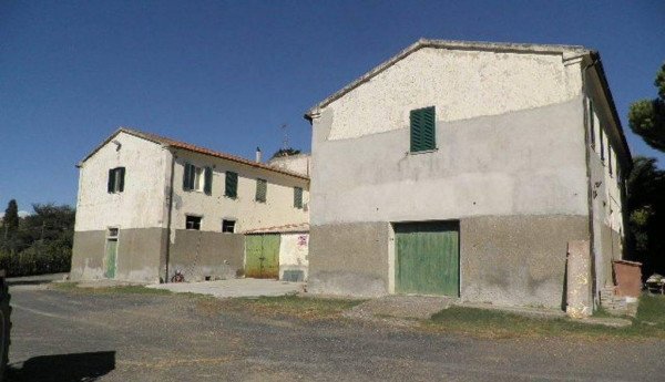 Rustico in vendita a Rosignano Marittimo