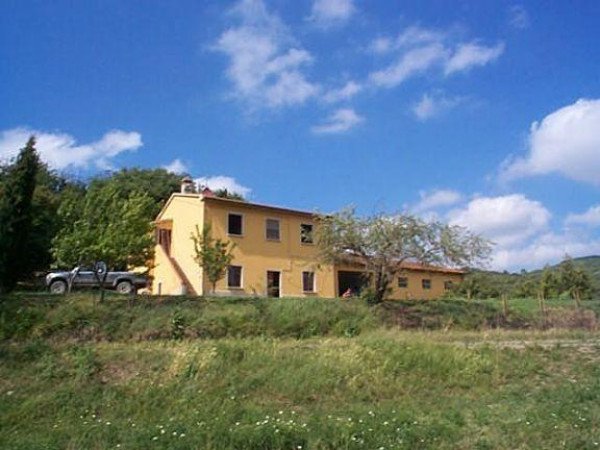 Rustico in vendita a Montecatini Val Di Cecina