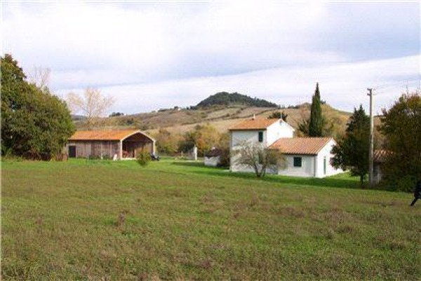 Rustico in vendita a Riparbella