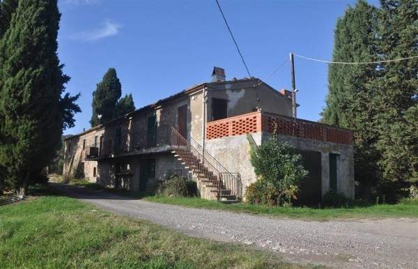 Rustico in vendita a Lajatico