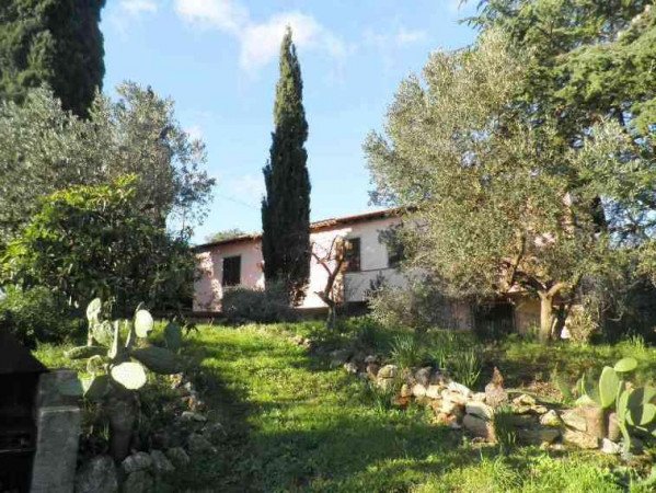 Villa in vendita a Rosignano Marittimo