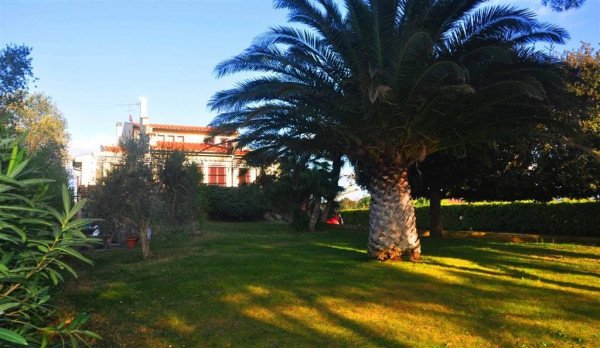 Villa in vendita a Montescudaio
