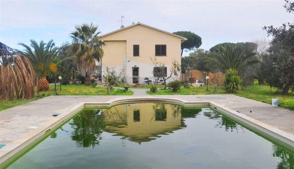 Villa in vendita a Rosignano Marittimo