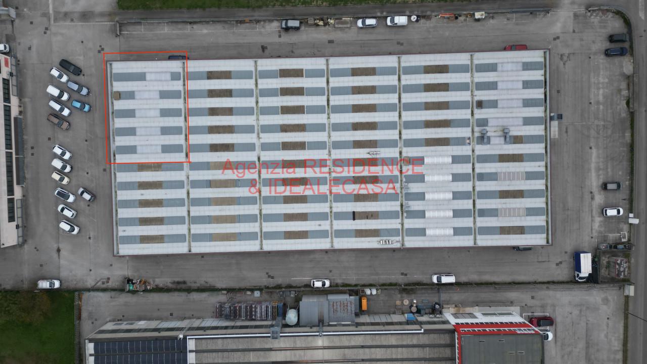 Capannone in vendita a Camisano Vicentino