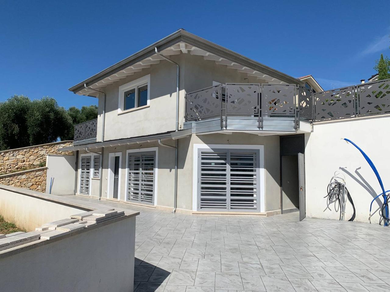 Villa in vendita a Guidonia Montecelio