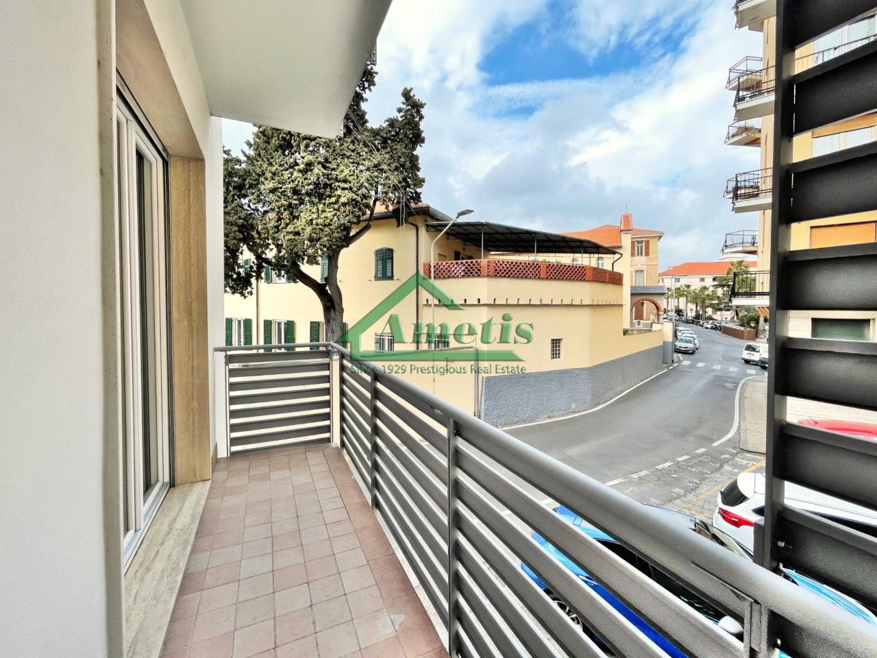 Appartamento in vendita a Imperia