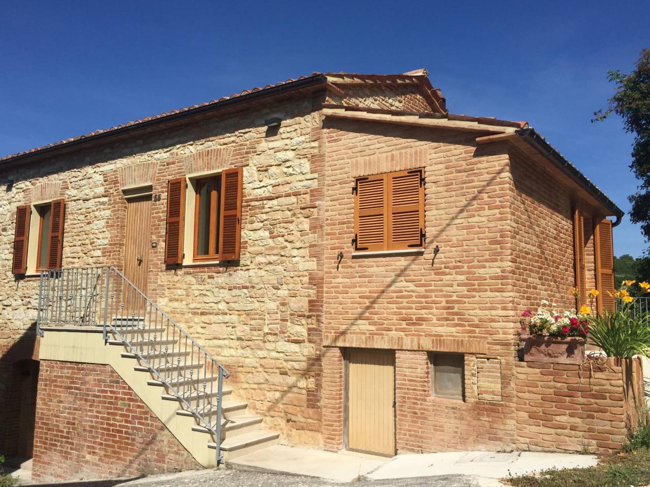 Casa indipendente in vendita a Fabriano