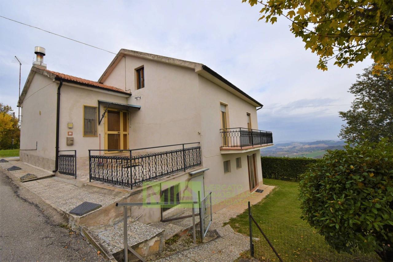 Rustico in vendita a Montefalcone Appennino