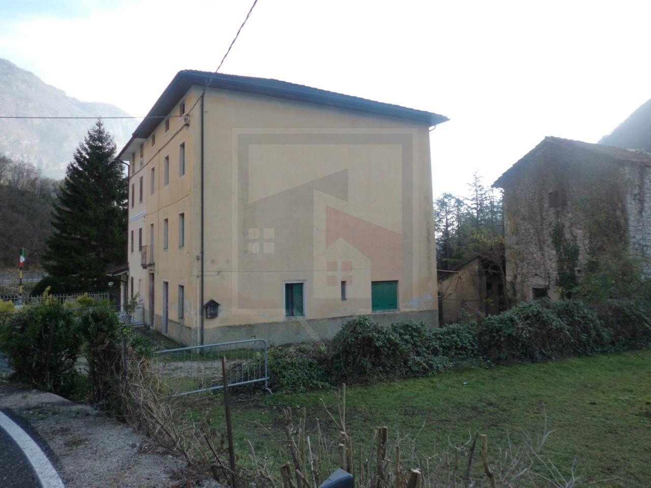 Casa indipendente in vendita a Pedemonte