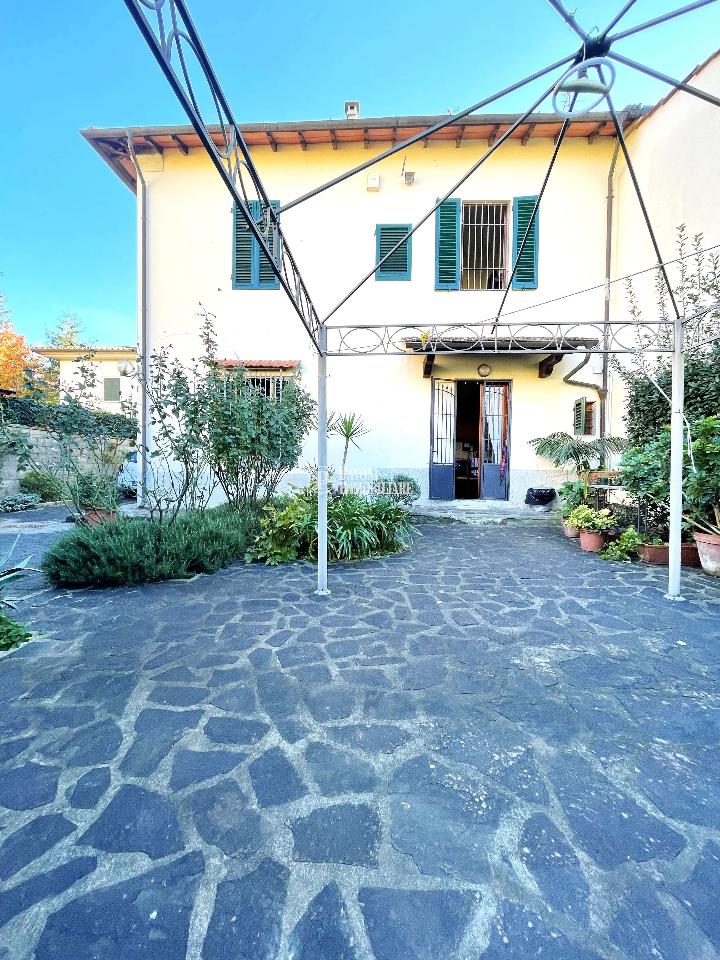 Porzione di casa in vendita a Pistoia