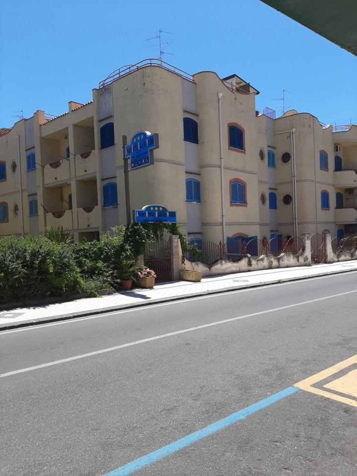 Immobile commerciale in vendita a Giardini Naxos