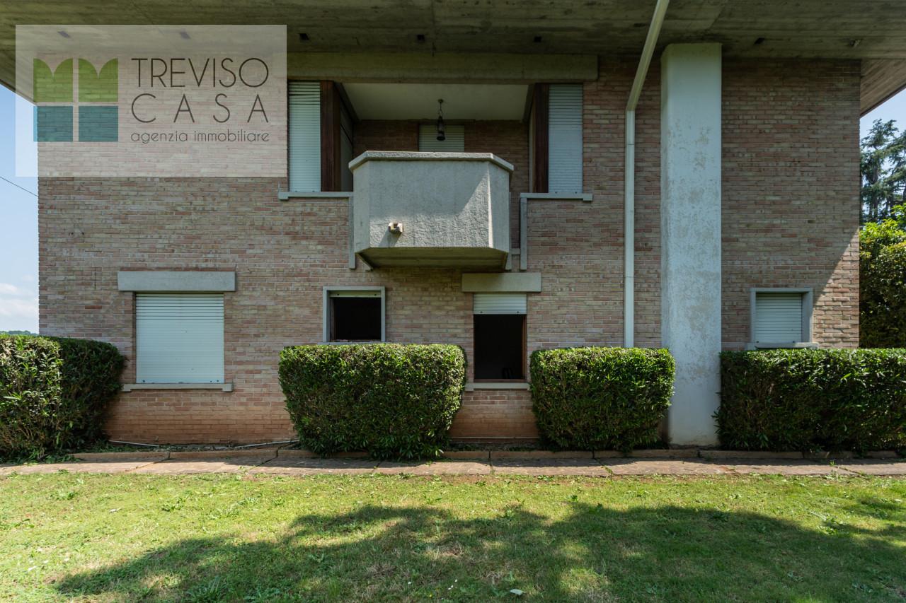 Villa in vendita a Giavera Del Montello