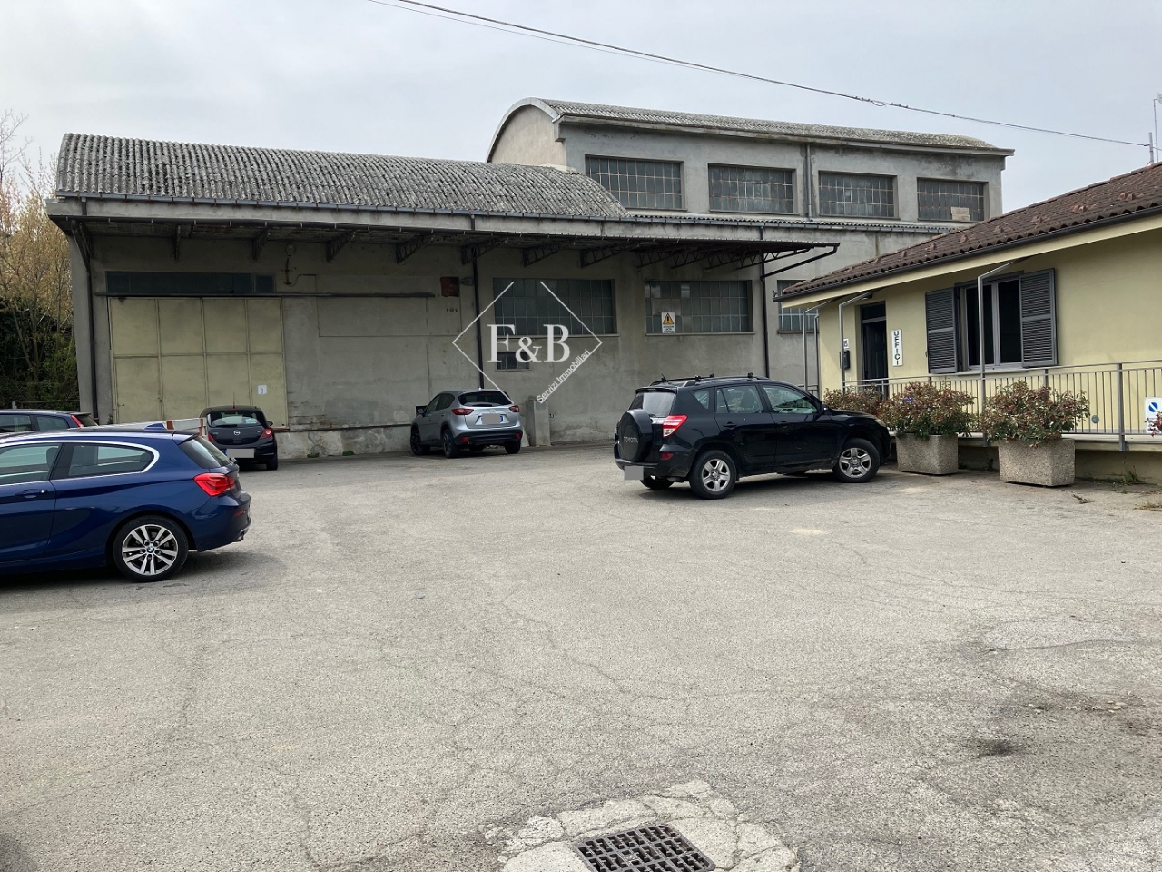 Capannone in vendita a Asti