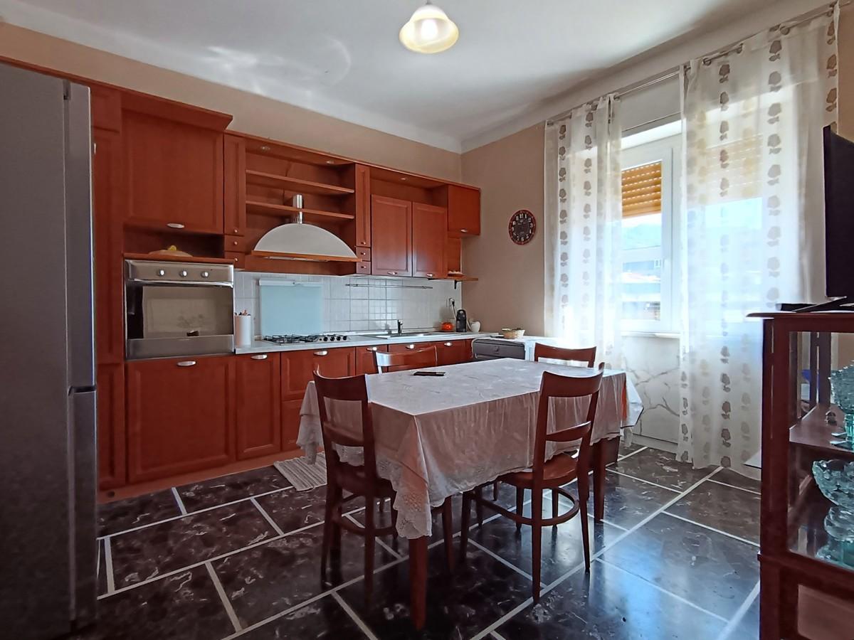 Appartamento in vendita a Carrara