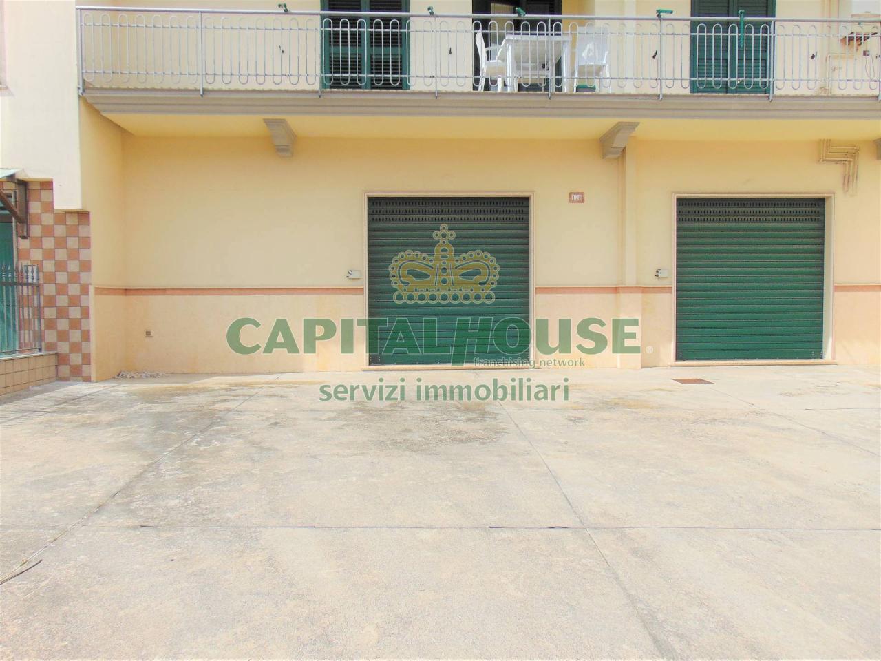 Negozio in affitto a Baiano