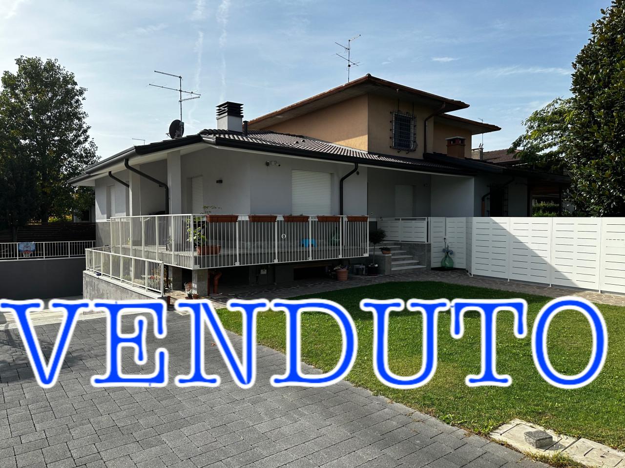 Villa in vendita a Castel D'Azzano