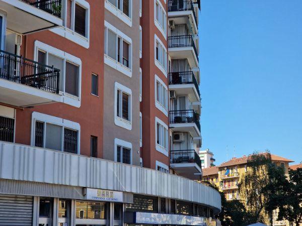 Negozio in vendita a Sesto San Giovanni