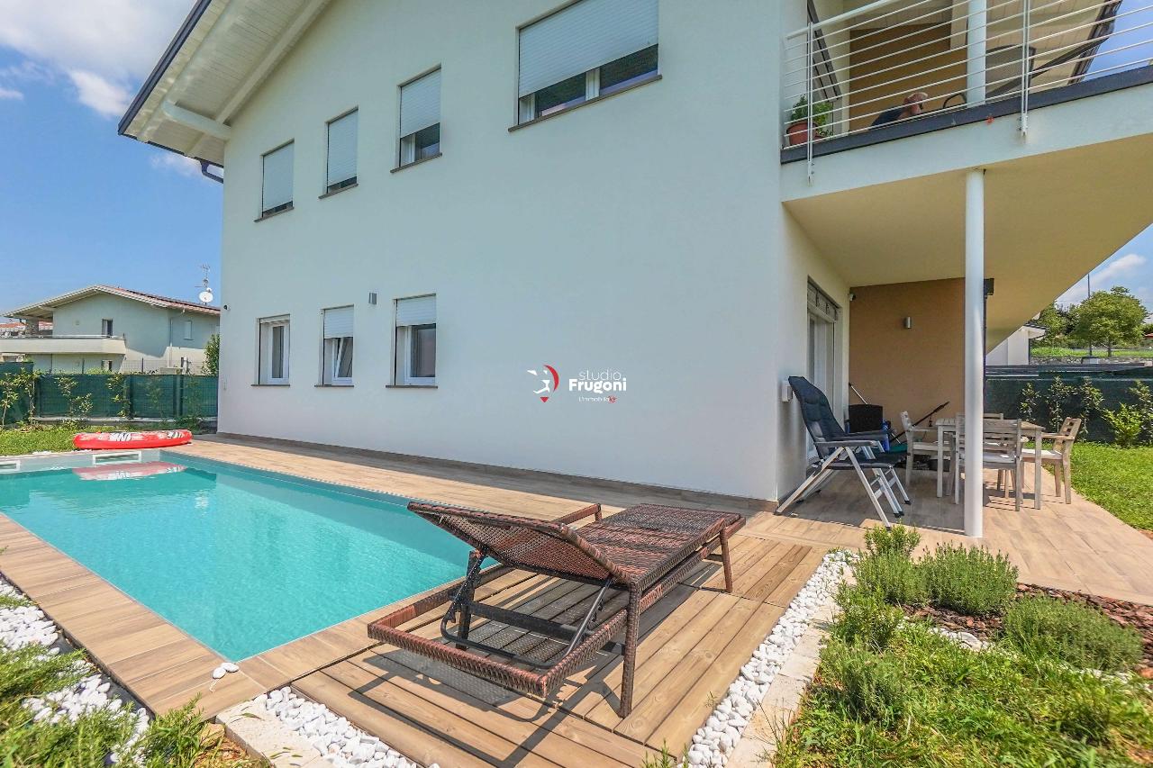 Appartamento in vendita a Desenzano Del Garda