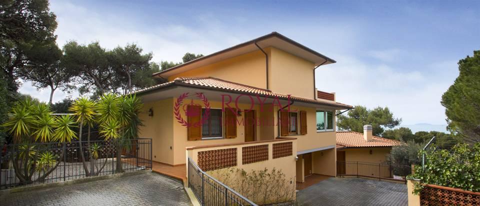 Villa in vendita a Rosignano Marittimo