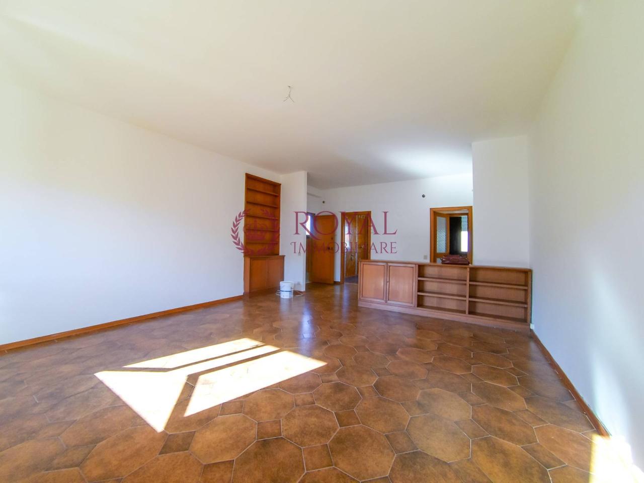 Appartamento in vendita a Livorno