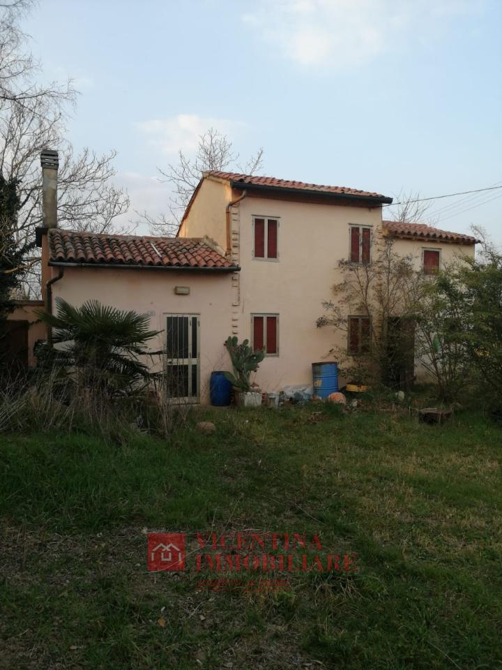 Rustico in vendita a Grisignano Di Zocco