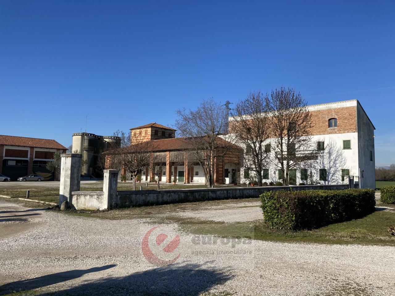Casa indipendente in vendita a Camisano Vicentino