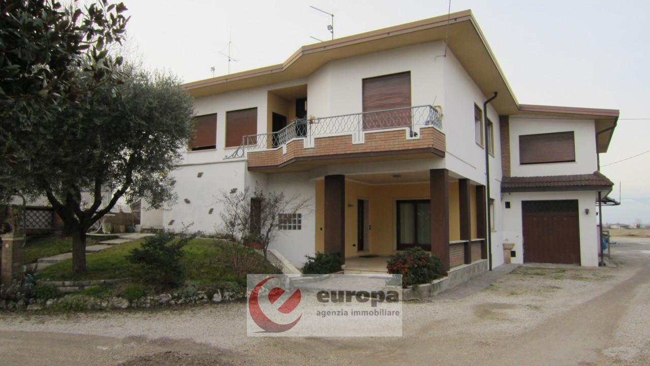 Villa in vendita a Vicenza