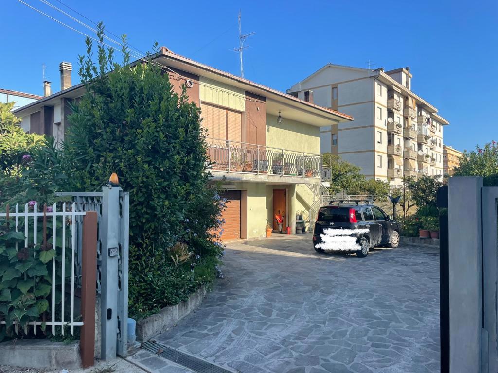 Casa indipendente in vendita a Montesilvano