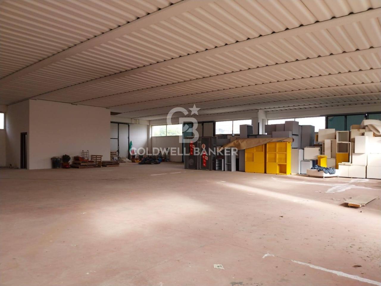 Capannone in vendita a Tarquinia