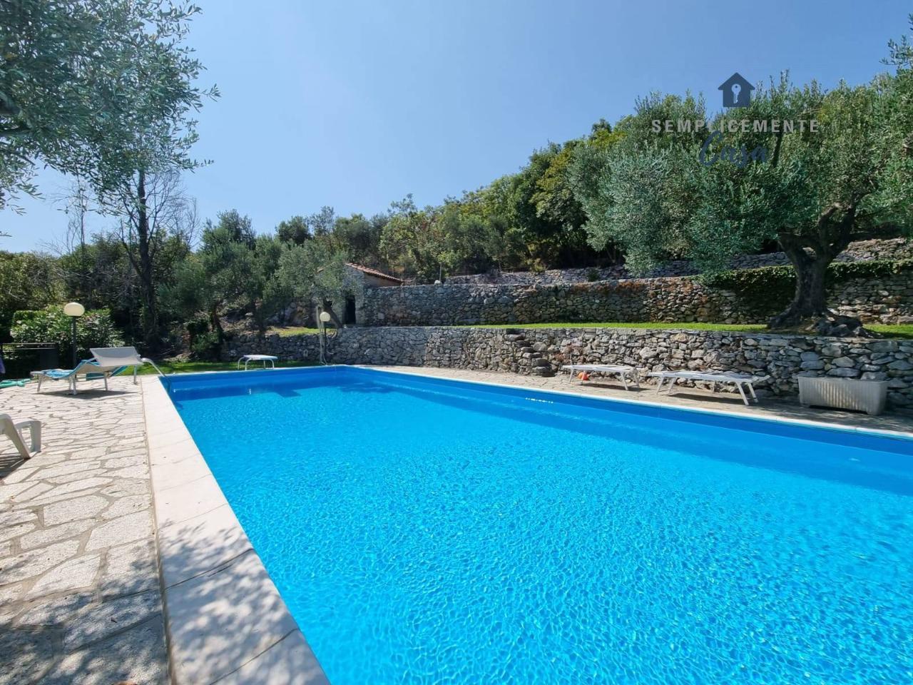 Villa in vendita a Loano