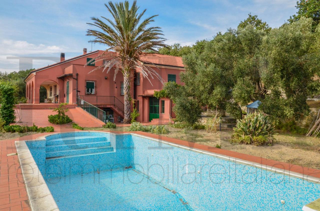 Villa in vendita a Finale Ligure