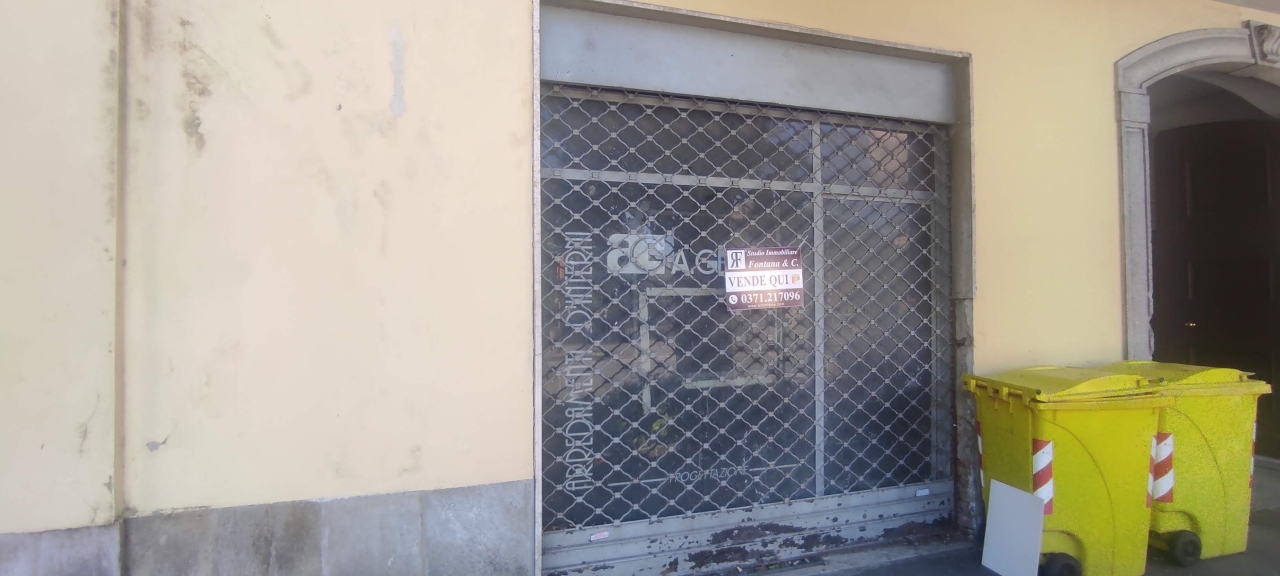 Locale commerciale in vendita a Lodi